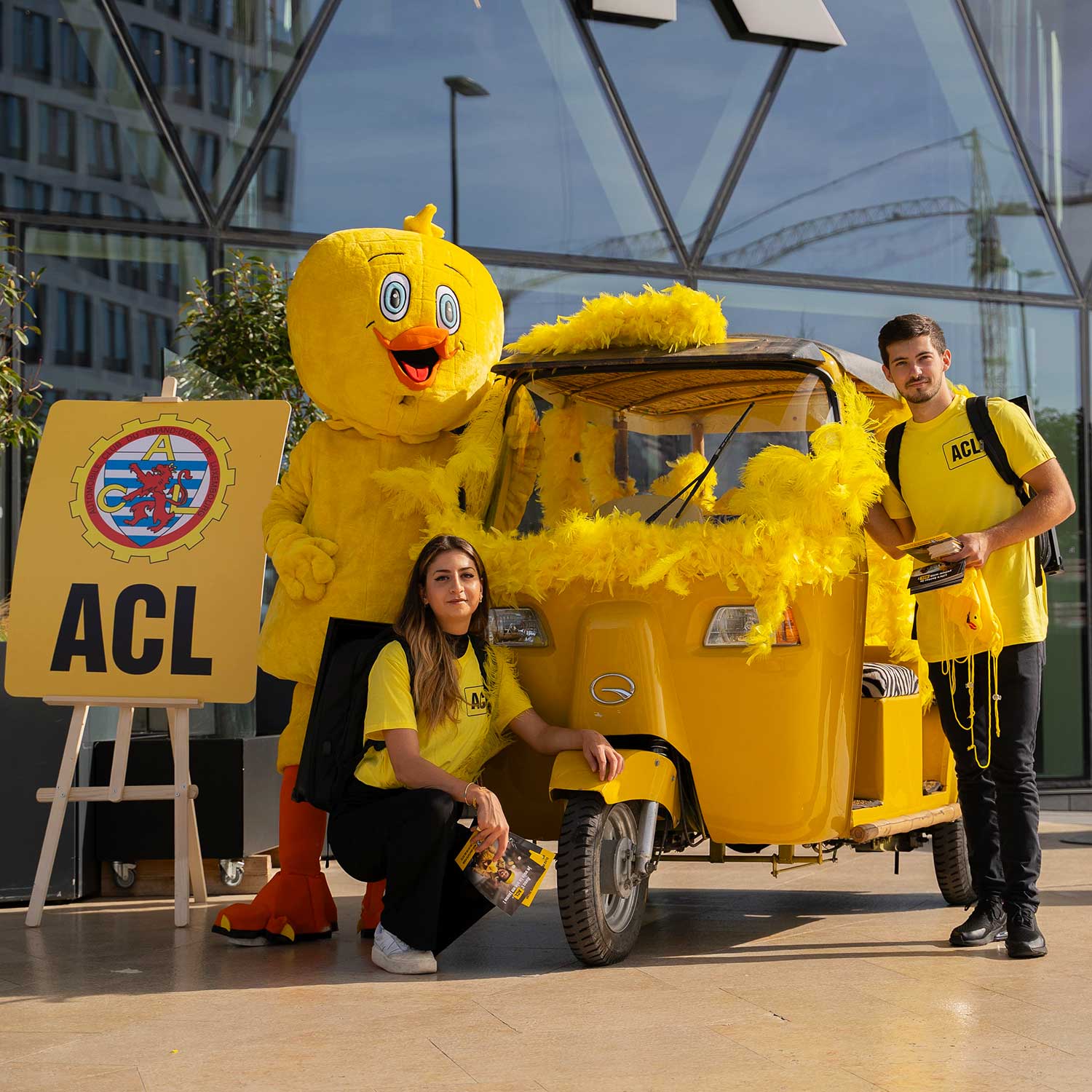 ACL | Je vois la vie en jaune !💛 - URBAN PUB